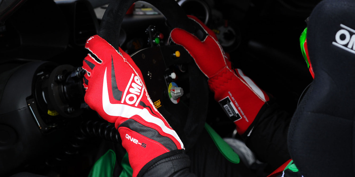 Race Gloves – racesuit.store